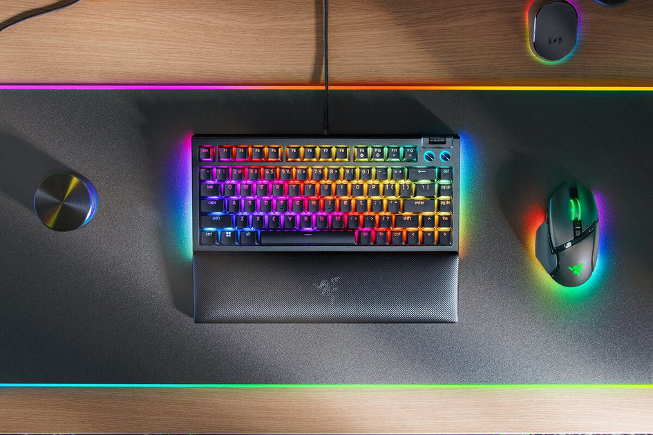 Razer BlackWidow V4 keyboard Gaming USB QWERTY US English Black | Back ...